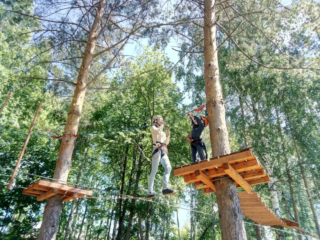i̇pli oyun park Vertical, Oktiabrski, foto