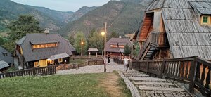 Drvengrad - Mećavnik (Küstendorf), otel  Dünya'dan