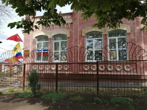 Müzeler ve sanat galerileri Novoaleksandrovsky rayonny istoriko-krayevedchesky muzey, Novoaleksandrovsk, foto