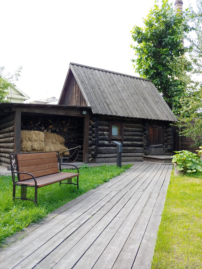 Turistik yerler Баня усадьбы В.И. Сурикова, Krasnoyarsk, foto