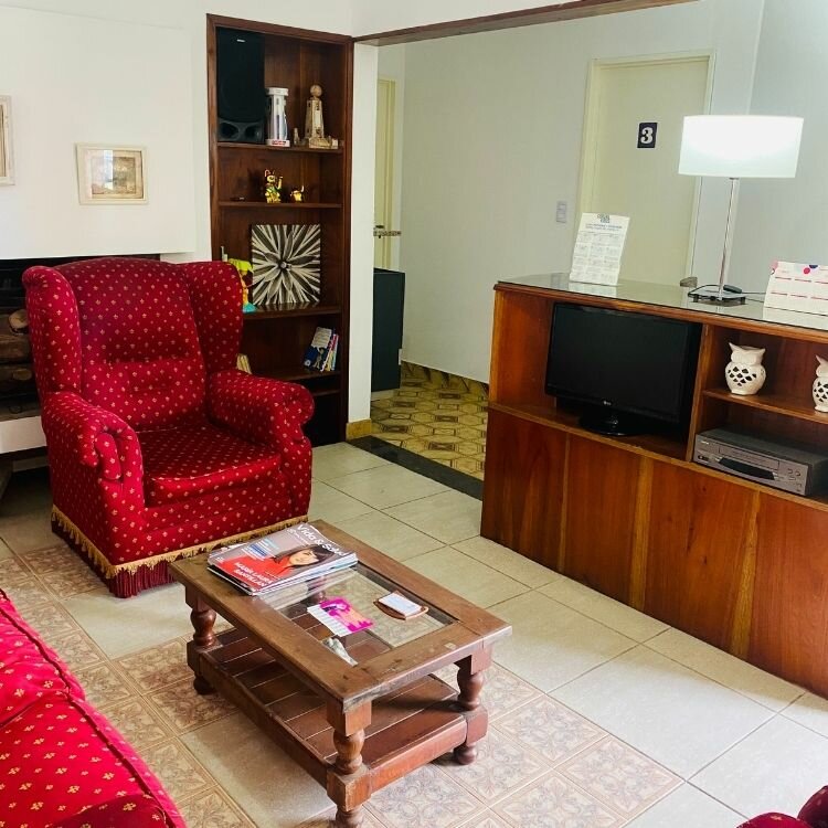 Özel ağız ve diş sağlığı klinikleri ve muayenehaneleri Cenago, , foto