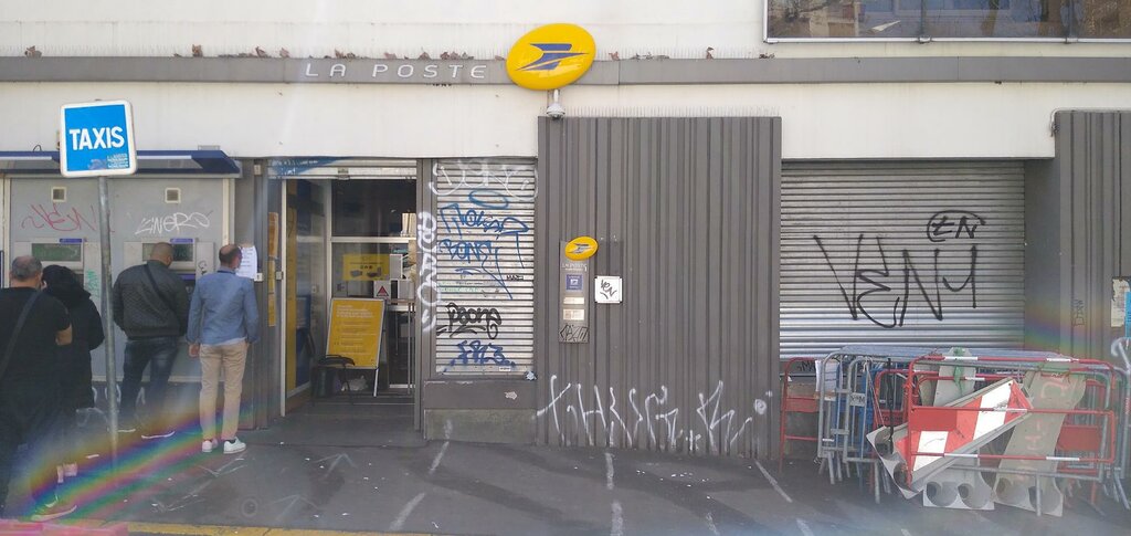 Kurye hizmetleri La Poste, Marsilya, foto