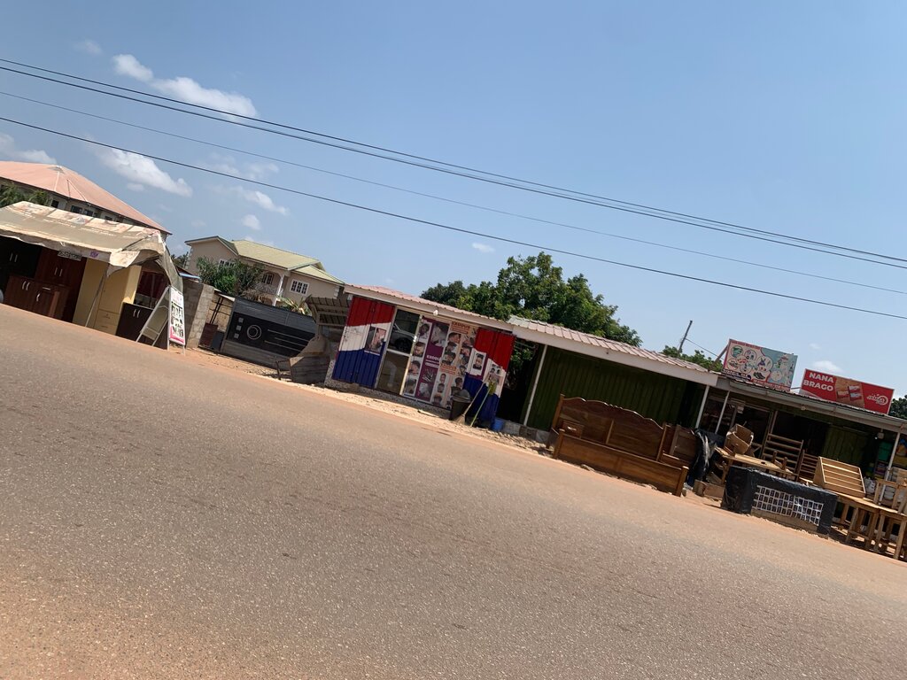 Mobilya mağazaları Nana Brago Furniture and Groceries, Dünya, foto
