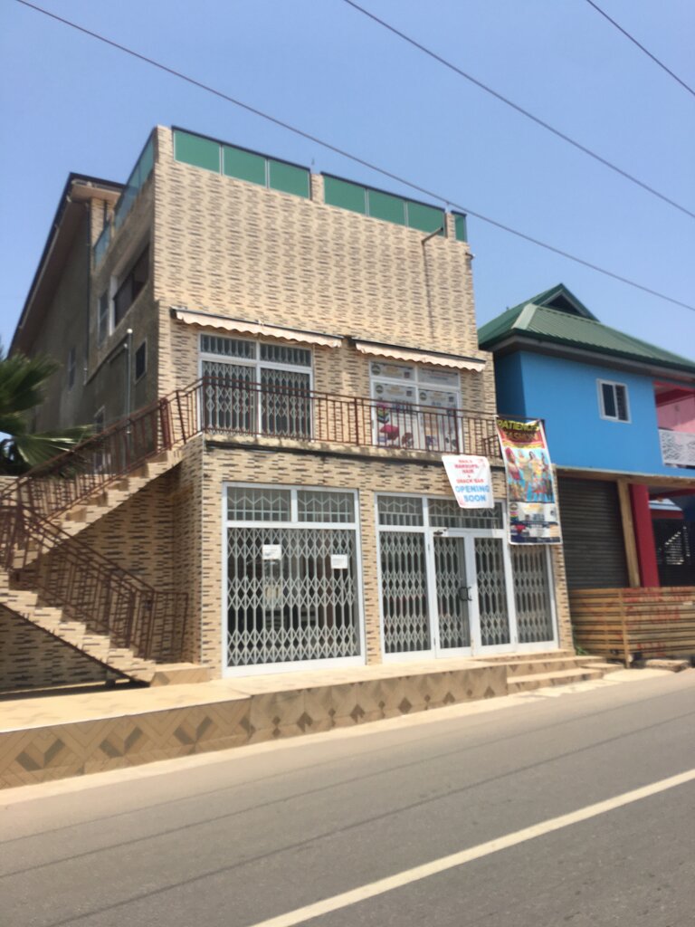 Manikür-pedikür Nail studio, Akra, foto