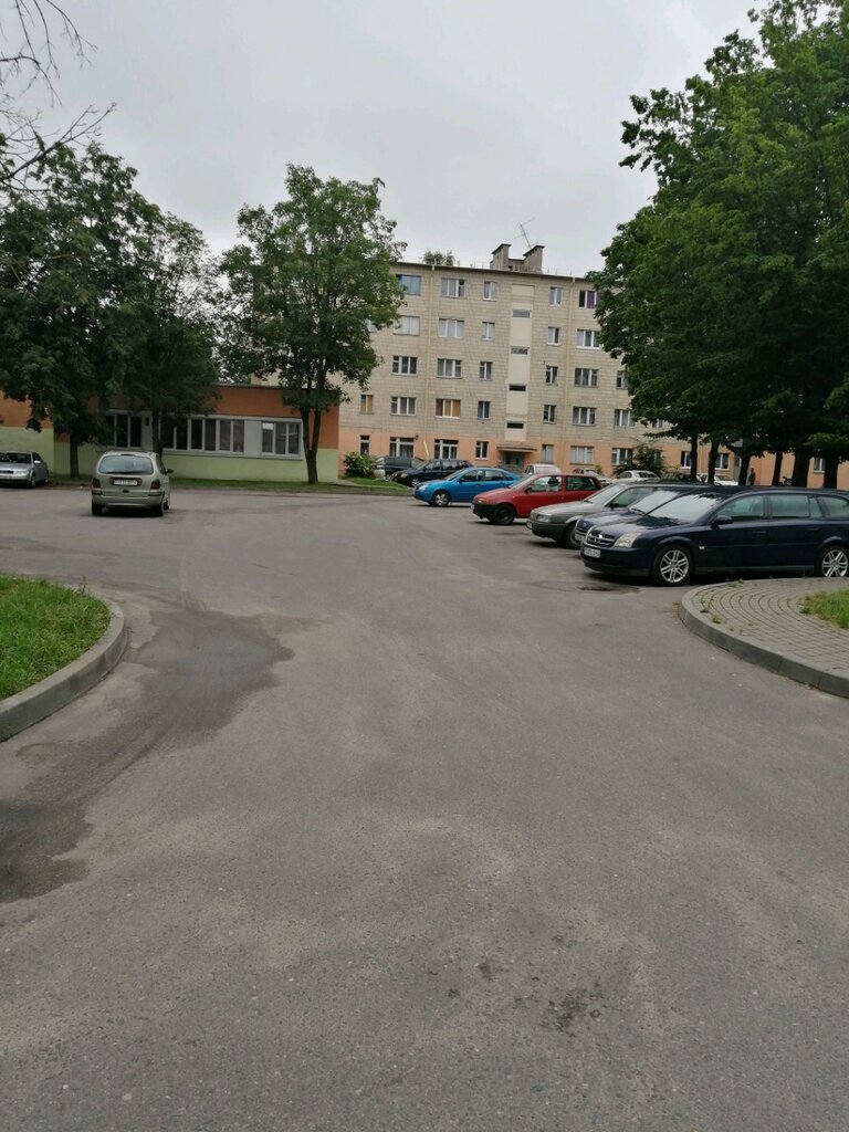Otoparklar Car park, Grodno, foto