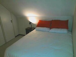 Habitación Los Pablos (Santiago Metropolitan Region, Provincia de Santiago, Comuna de La Granja, Avenida Joaquín Edwards Bello), otel  Temuco'dan