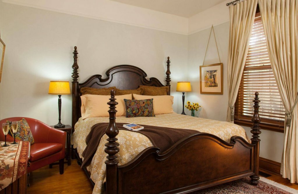 Otel Four Kachinas Bed & Breakfast Inn, Santa Fe, foto