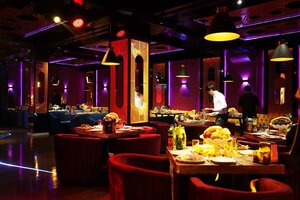 Рестобар Боми Джахон (ulitsa Kutbi Kiroma No:1А), restoran  Duşanbe'den