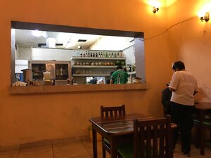 El Trapiche (Yucatán, ciudad de Mérida), restoran  Merida'dan