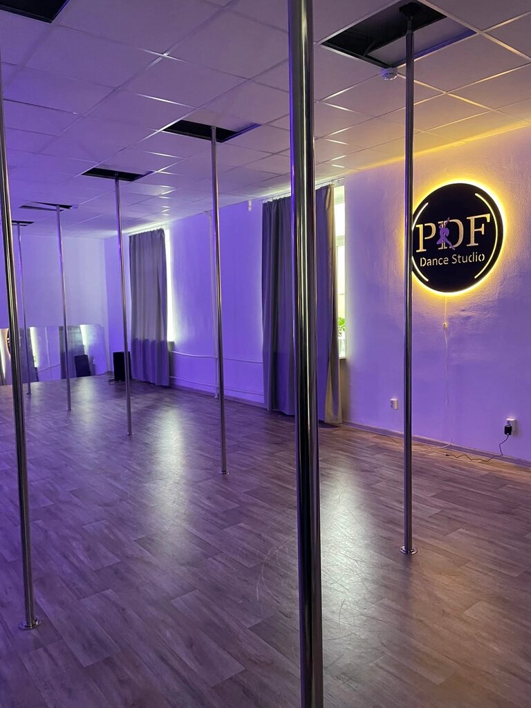Dans okulları Pole-Dance Factory, Saint‑Petersburg, foto