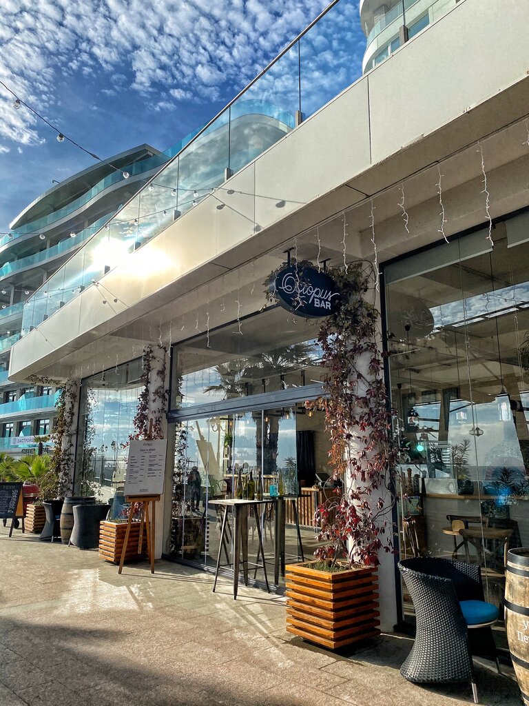 Pizzacılar Octopus bar, Yalta, foto