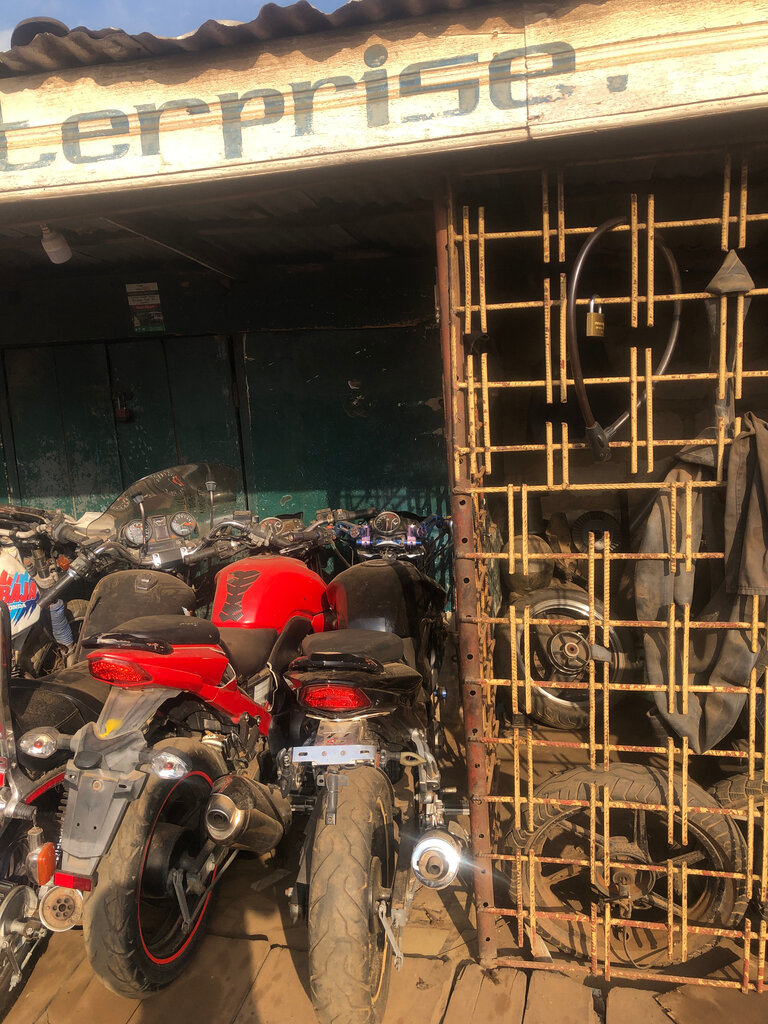 Motosiklet yedek parçaları Dissaya ent, Dünya, foto