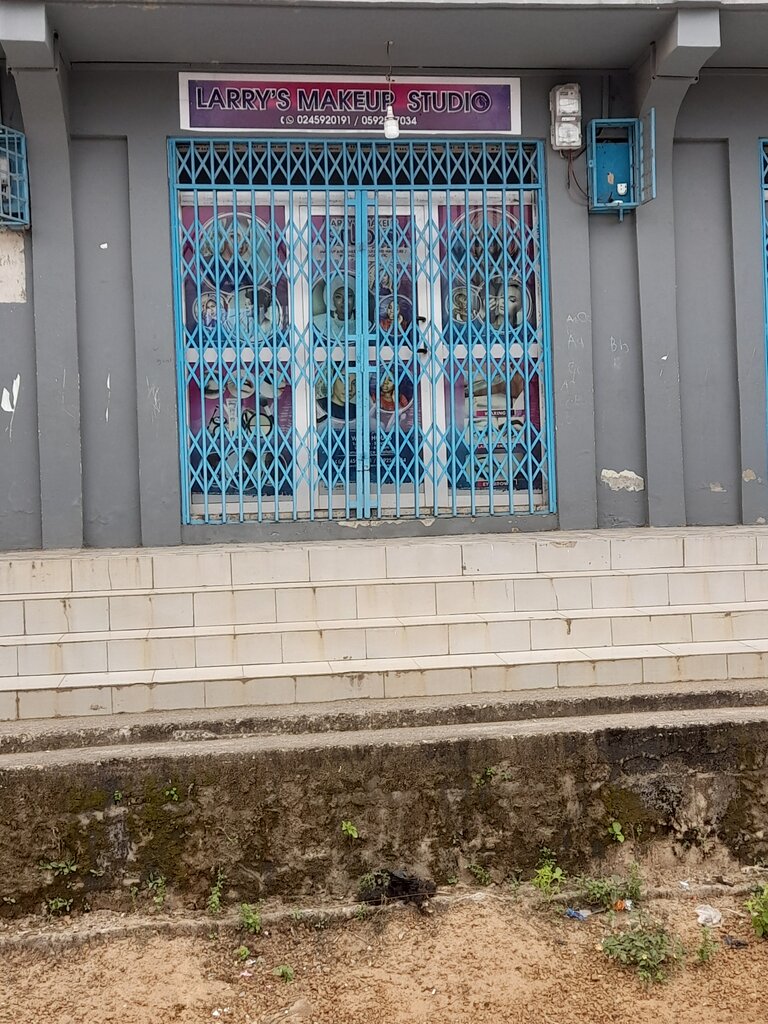 Stil uzmanı, makyöz Larry's Makeup studio, Dünya, foto