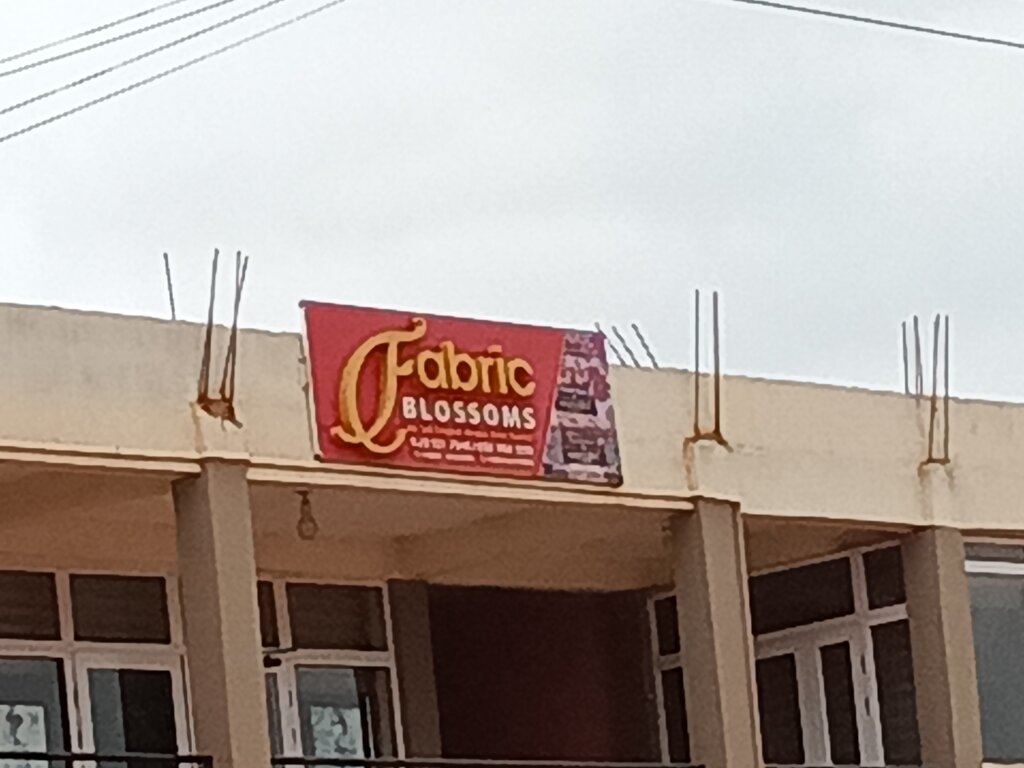 Giyim mağazası Fabric blossoms, Dünya, foto