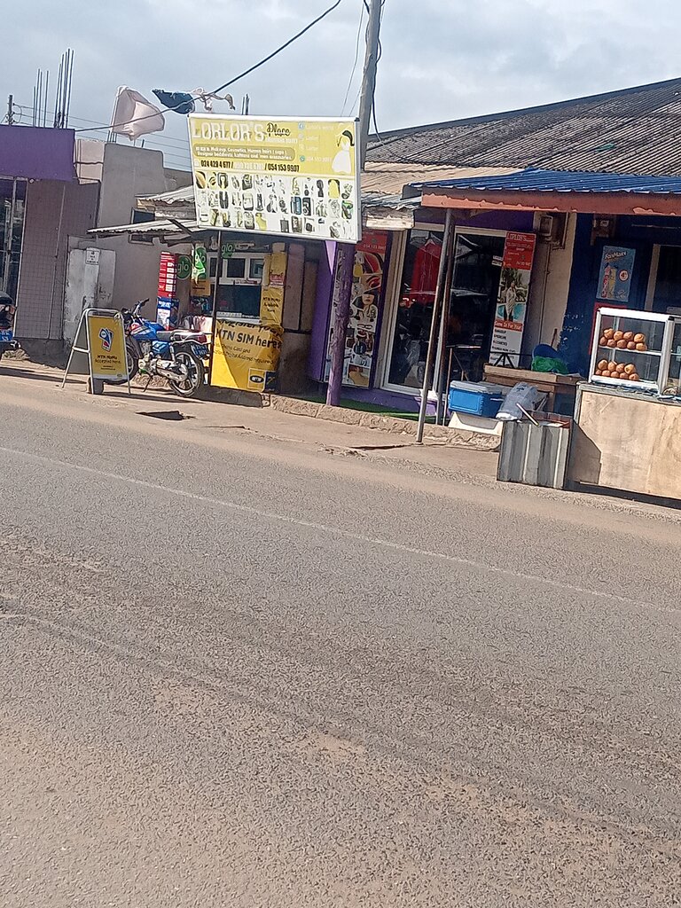 Giyim mağazası Lorlors Place, Akra, foto