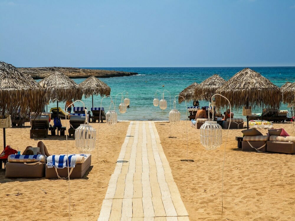 Otel Sanders Crystal - Neat 1-bdr Apt w City View, Larnaka, foto