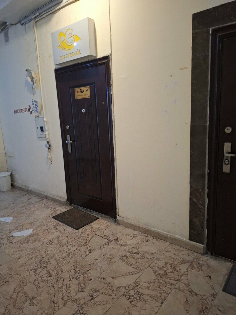 Kaş ve kirpik salonu Master Gul, Bakü, foto