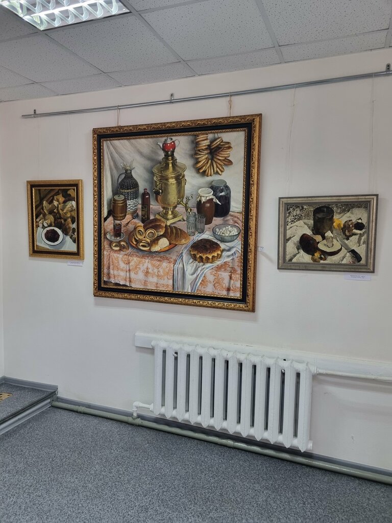 Müzeler ve sanat galerileri Дом художественных промыслов и национальных ремесел КМНС села Парабель, Tomskaya oblastı, foto