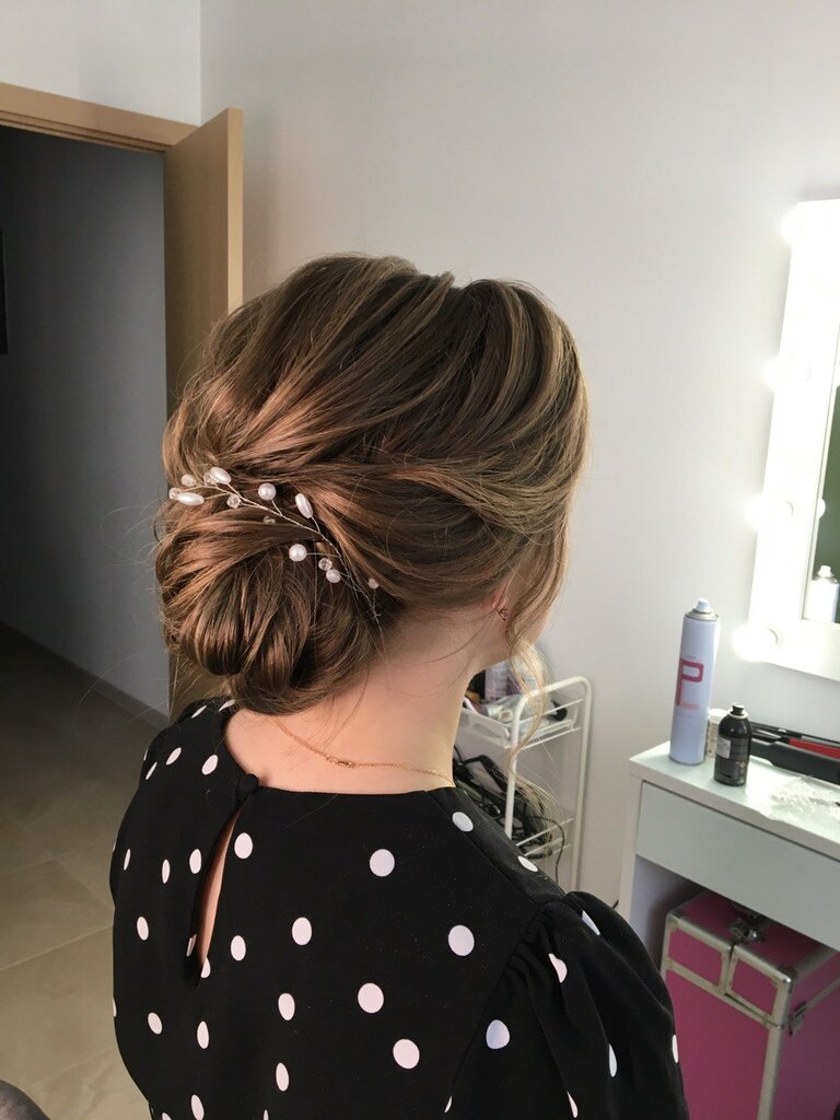 Stil uzmanı, makyöz Студия Макияжа и Причёсок, Yekaterinburg, foto