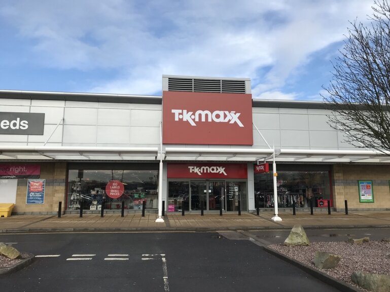 Büyük mağazalar Tk Maxx, İngiltere, foto