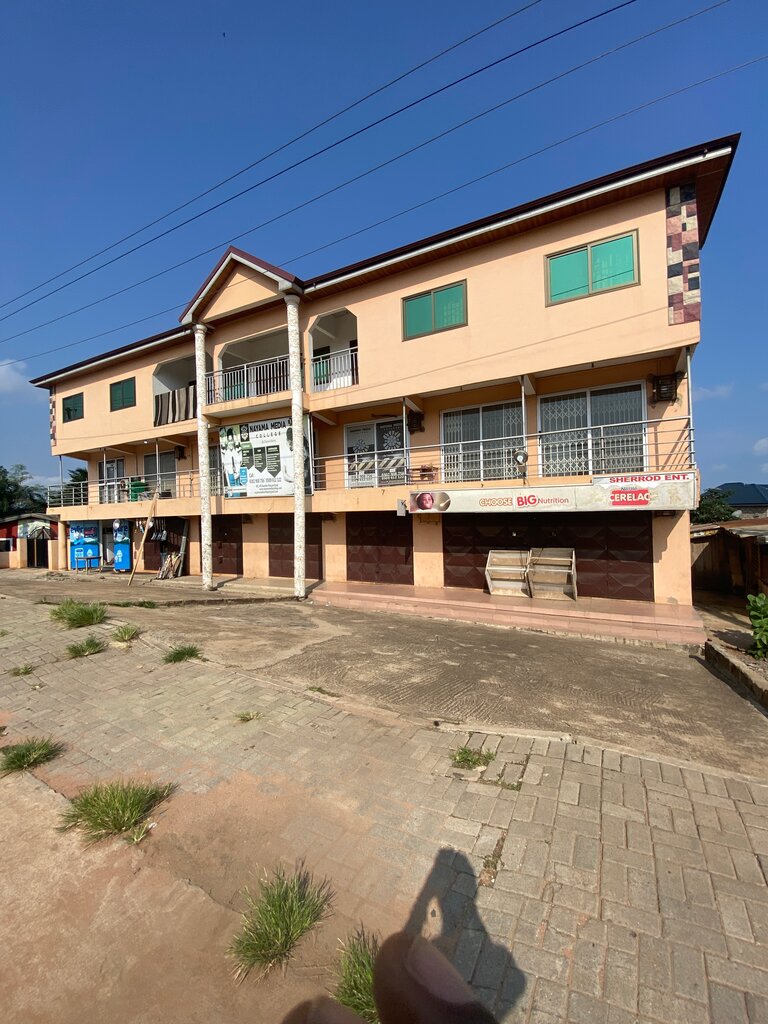 Ortaokul Nayama media college, Dünya, foto