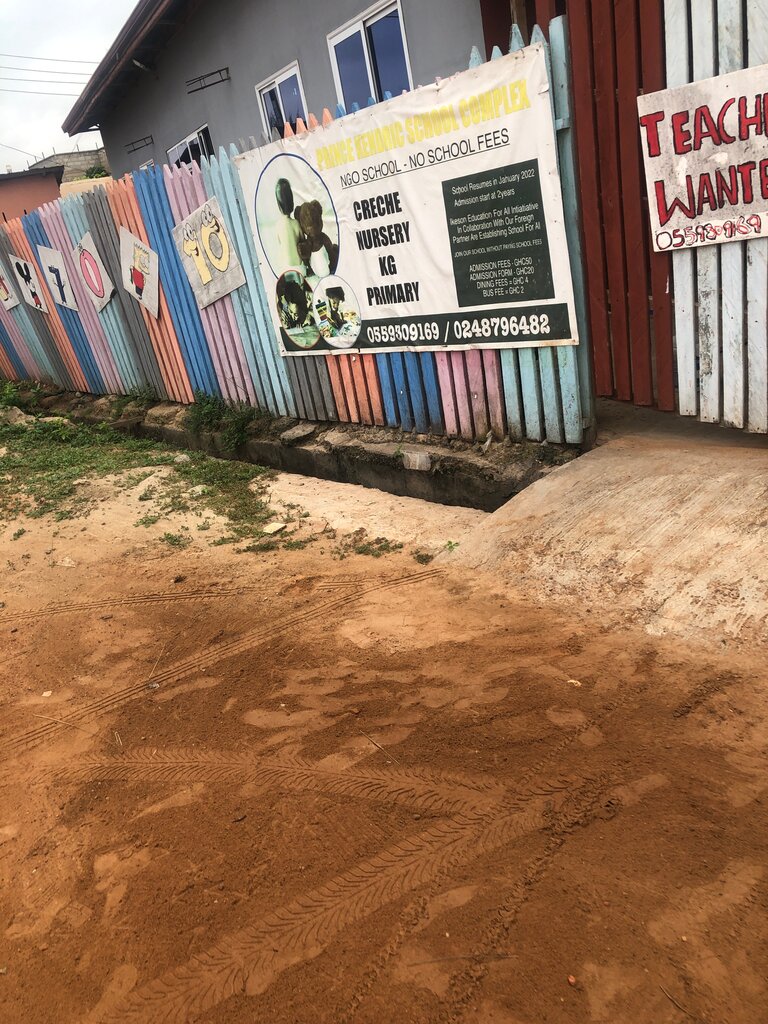 Ortaokul Prince kendric school, Dünya, foto