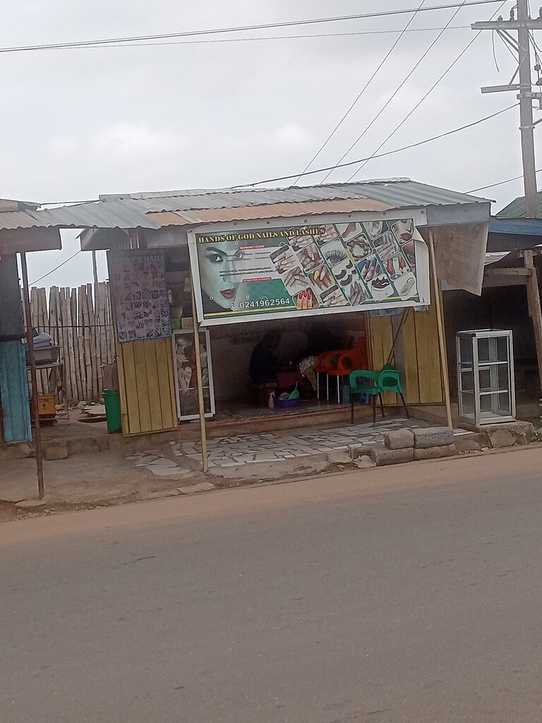 Manikür-pedikür Hands of God nails and lashes, Dünya, foto