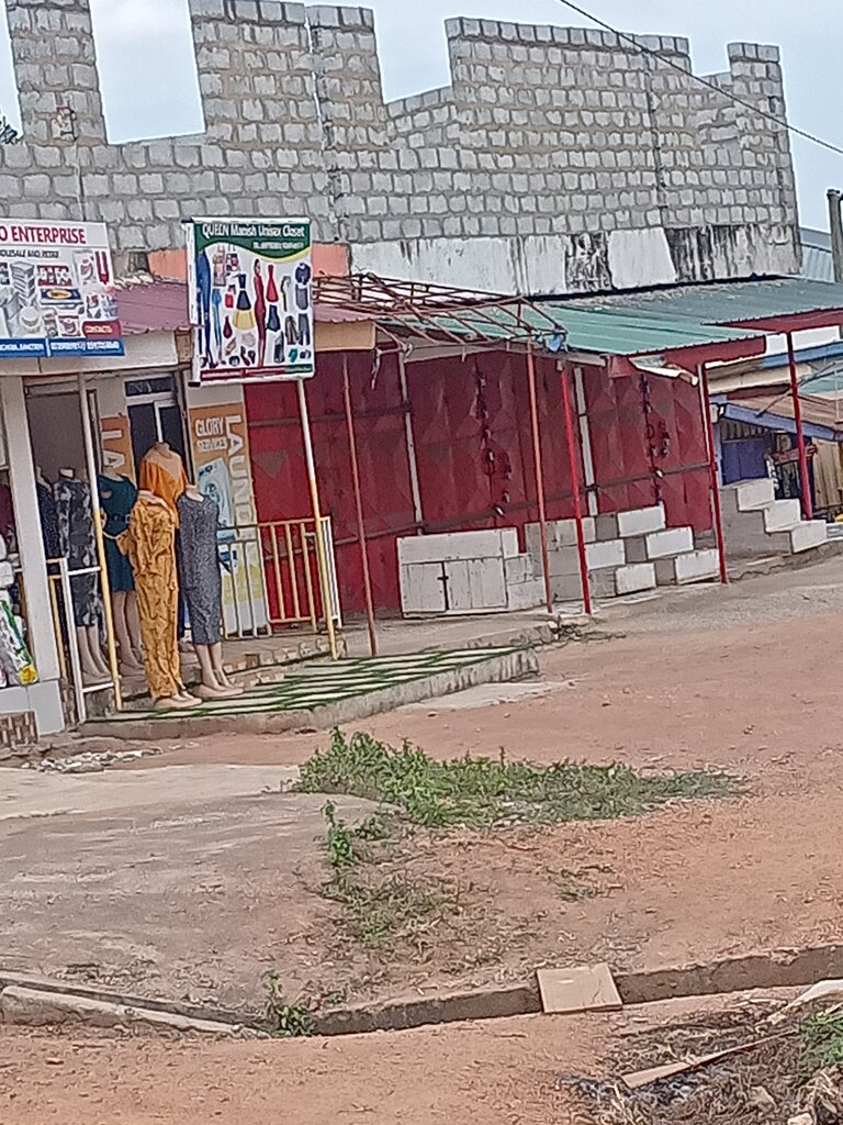 Giyim mağazası Queen manish unisex closet, Dünya, foto