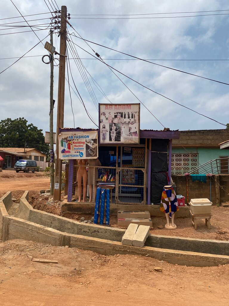 Giyim mağazası Ab Adom Fashion Design, Dünya, foto