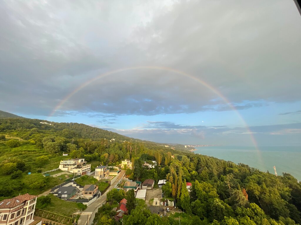 Konut blokları Maliy Ahun, Soçi, foto