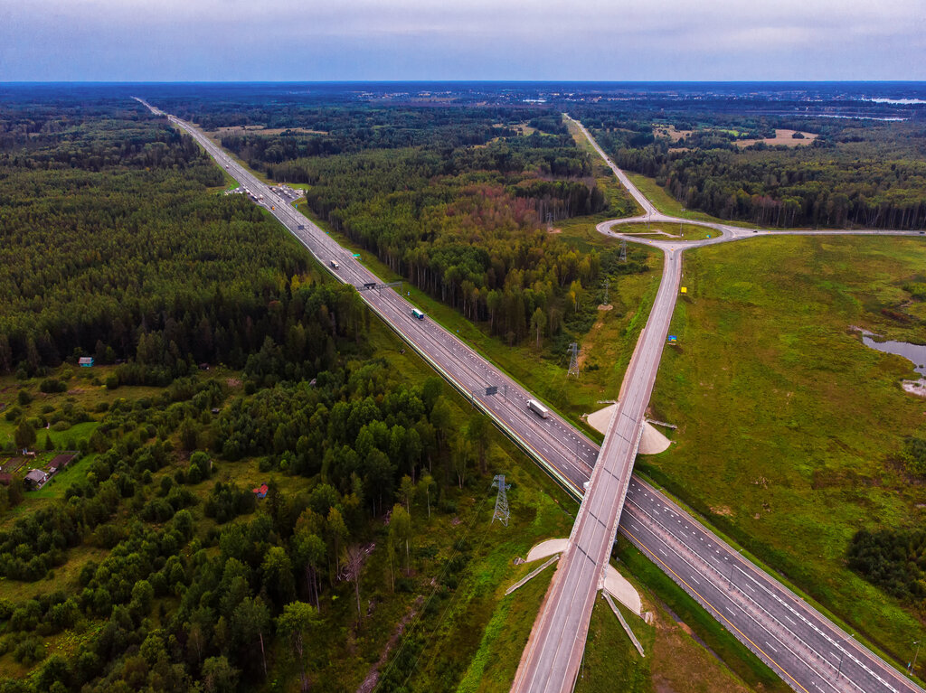Otoban gişeleri Toll Plaza 348 km M11, Tverskaya oblastı, foto