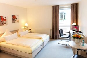 Hotel Busch (Lower Saxony, Ammerland, Westerstede, Lange Straße), otel  Westerstede'den