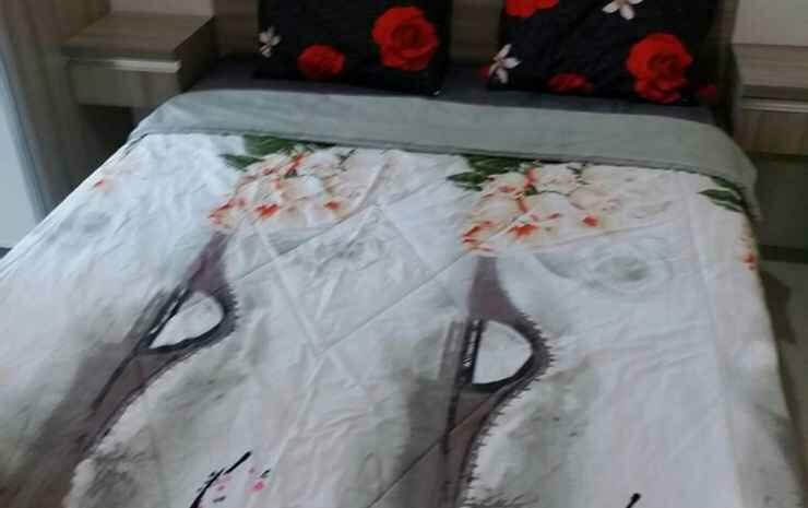 Otel Compact Studio Room at Tamansari Papilio Apartment, Surabaya, foto