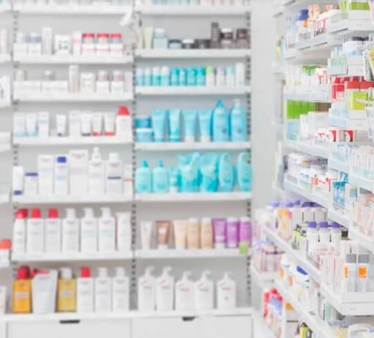 Kozmetik ve parfümeri mağazaları Farmacia Mameli Roux, Sardunya, foto