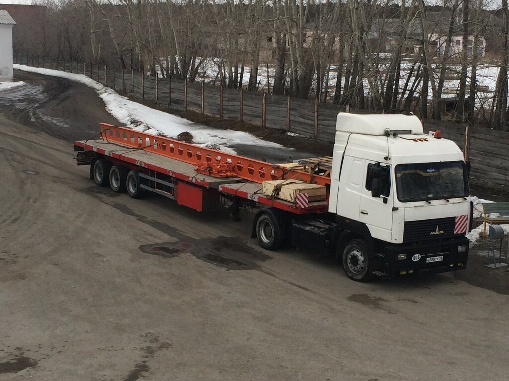 Vinç firmaları Glavkomplektural, Sverdlovskaya oblastı, foto