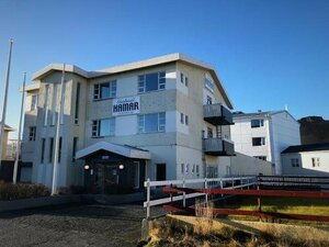 Puffin Nest Capsule Hostel (Iceland Island), otel  Vestmannaeyjar'dan