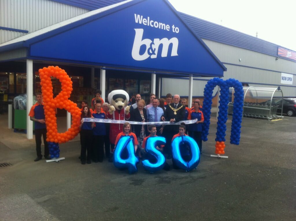 i̇ndirim ve fırsat sistemleri B&m Home Store with Garden Centre, İngiltere, foto