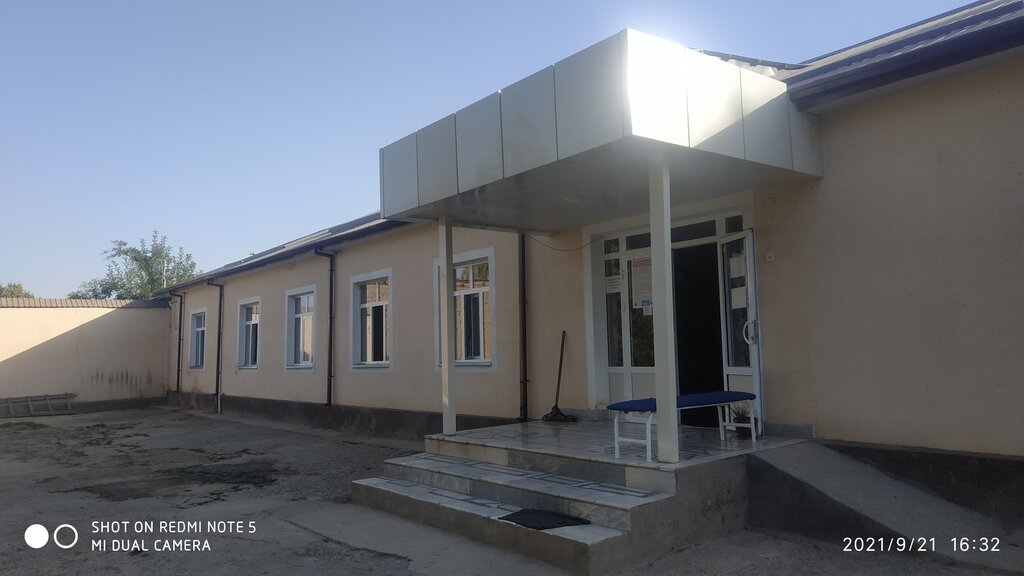 Acil yardım hizmeti Sharof Rashidov Medical Association Ravot Branch, Cizzak eyaleti, foto