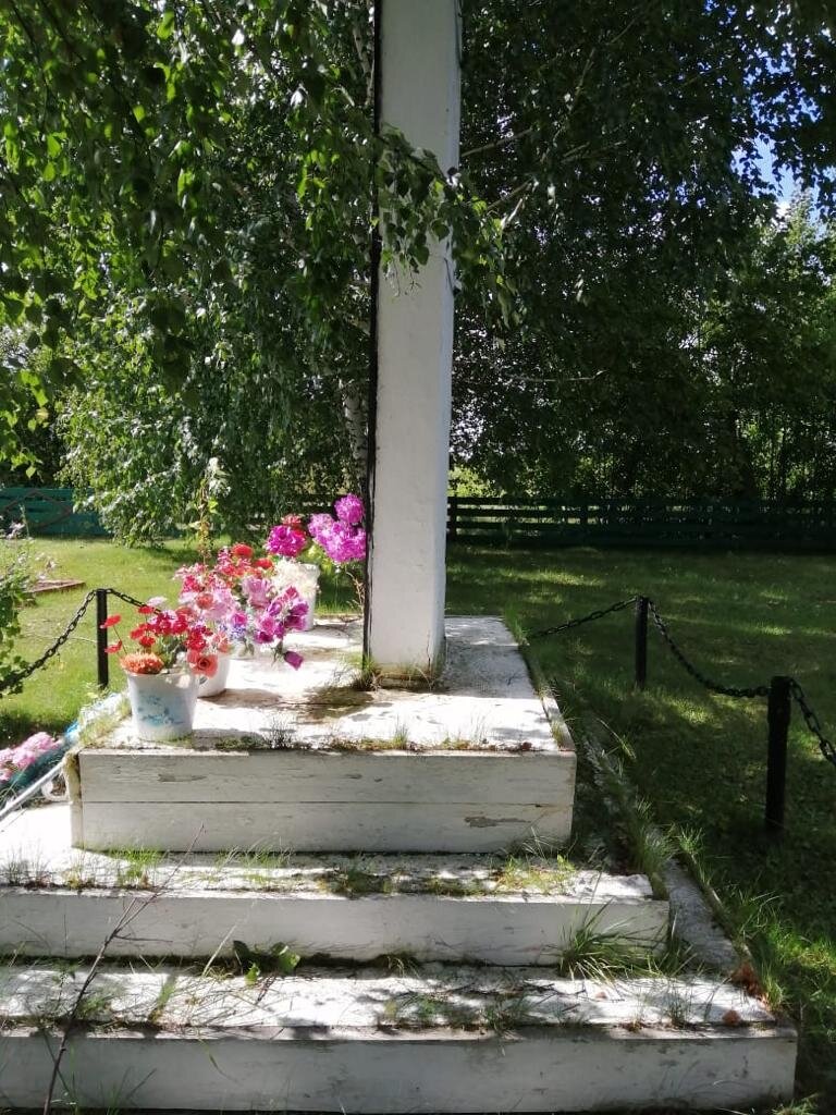 Anıt, heykel Никто не забыт, ничто не забыто, Sverdlovskaya oblastı, foto