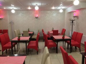 Кафе Relax (Akademika Vernadskoho Boulevard No:79, Kyiv), kafe  Kiev'den