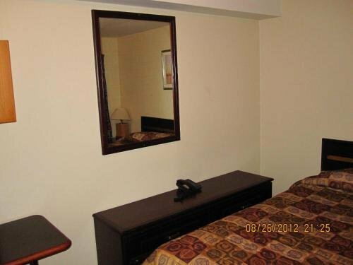 Otel Crestwood Motel, Ontario, foto