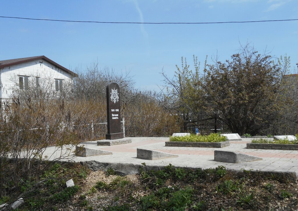 Anıt, heykel Участникам Великой Отечественной войны, Nijegorodskaya oblastı, foto