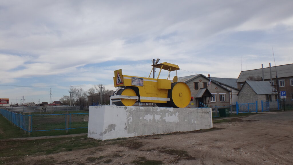Yol yapımı ve bakımı Dorozhnoye upravleniye, filial GUP Orenburgremdorstroy, Orenburgskaya oblastı, foto