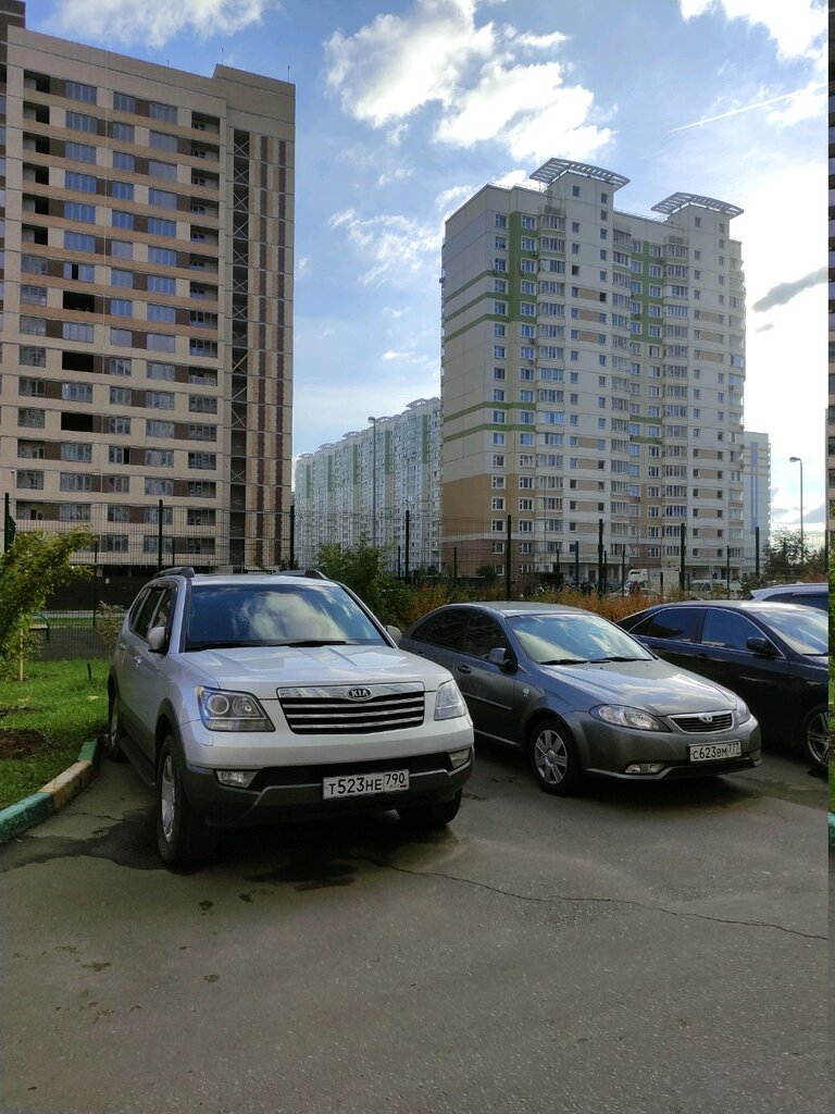 Spor alanı Sports ground, Balaşiha, foto