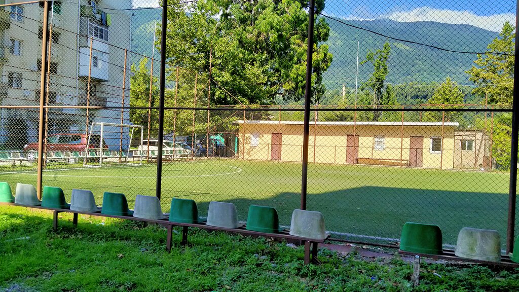 Spor alanı Футбольное поле, Gagra, foto