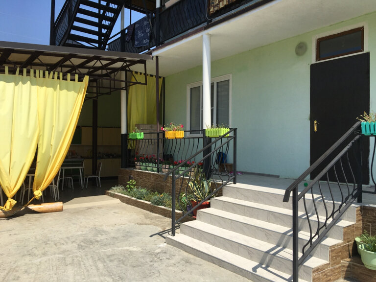 Otel U Lyubashi Guest House, Soçi, foto