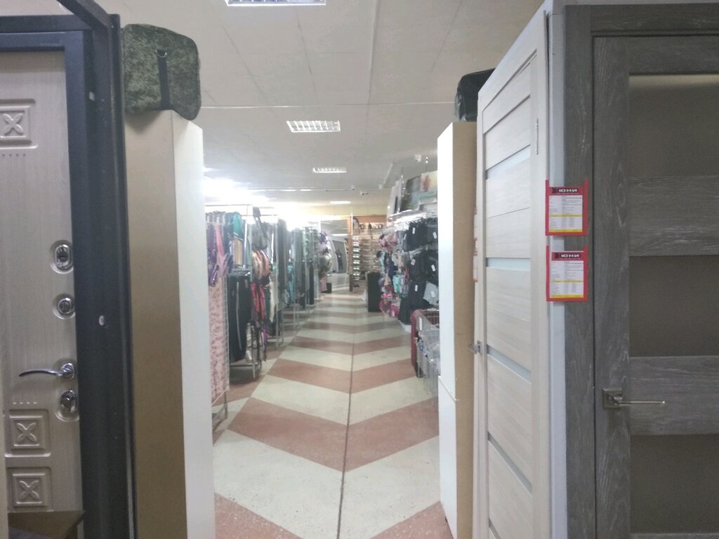 Giyim pazarı Одежда-обувь, Minsk, foto
