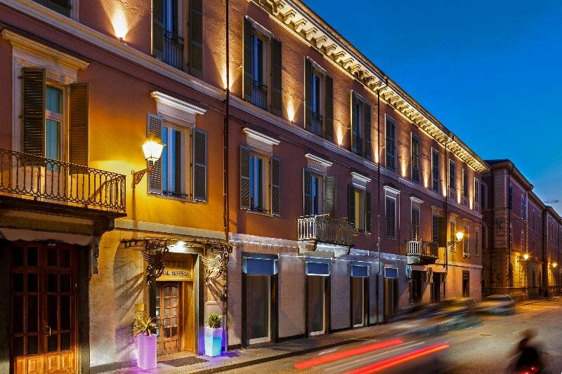 Otel Best Western Plus Royal Superga Hotel, Cuneo, foto