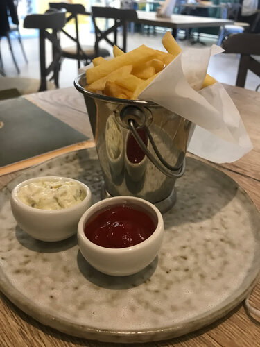 Restoran Orsa Bruna, Arhangelsk, foto