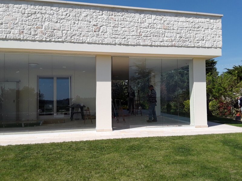 Cam ve cam ürün üreticisi Rella Design, Puglia, foto